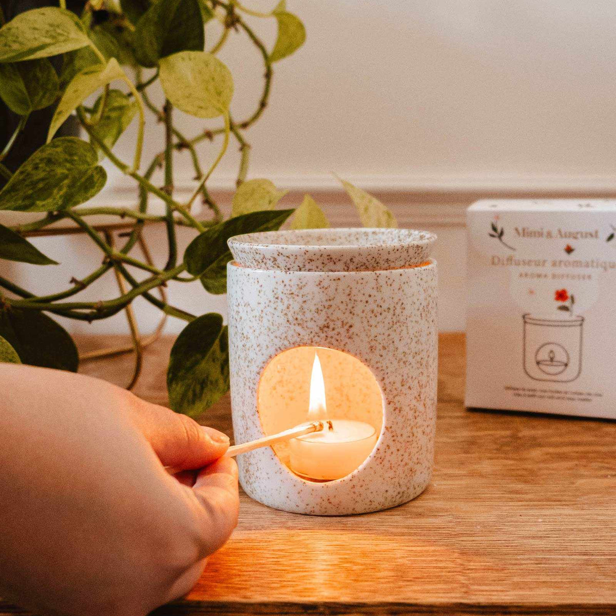 Diffuseur céramique aromatique – Huiles & cubes de cire | Mimi & August